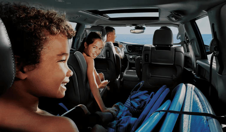 2025 Chrysler Pacifica Features & Specs | Brown's CDJR