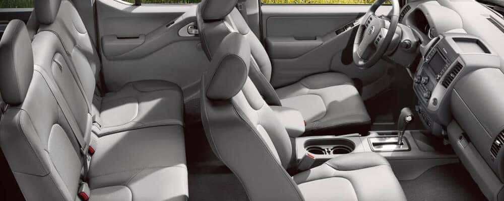 2022 Nissan Frontier Interior | Edwards Nissan