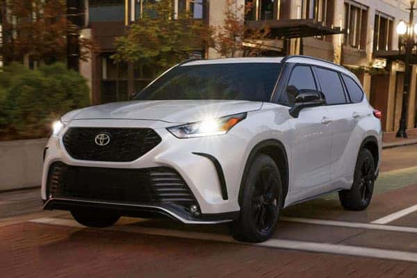 2024 Toyota Highlander Review | Performance Toyota