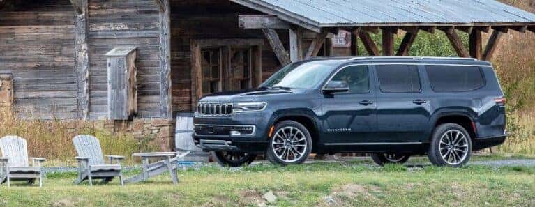 Which Jeep brand vehicle earned a 2023 Wards 10 Best Interiors & User Experience Award ...