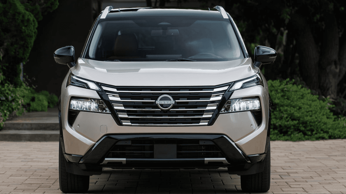 New Nissan Rogue Specials in Minot, ND | Nissan Near Me