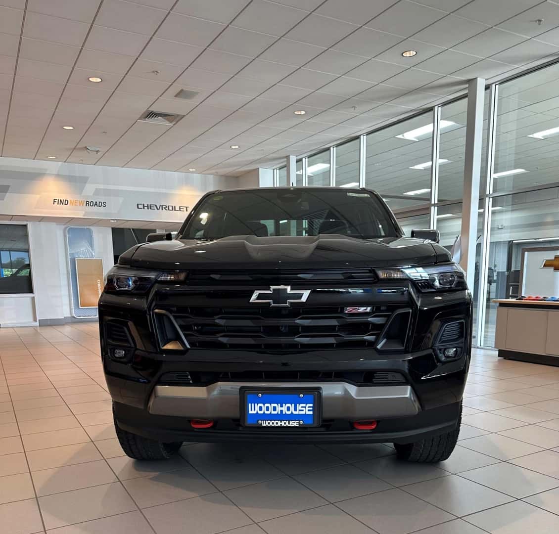 2025 Chevy Colorado | Versatile Midsize Truck in Omaha, NE